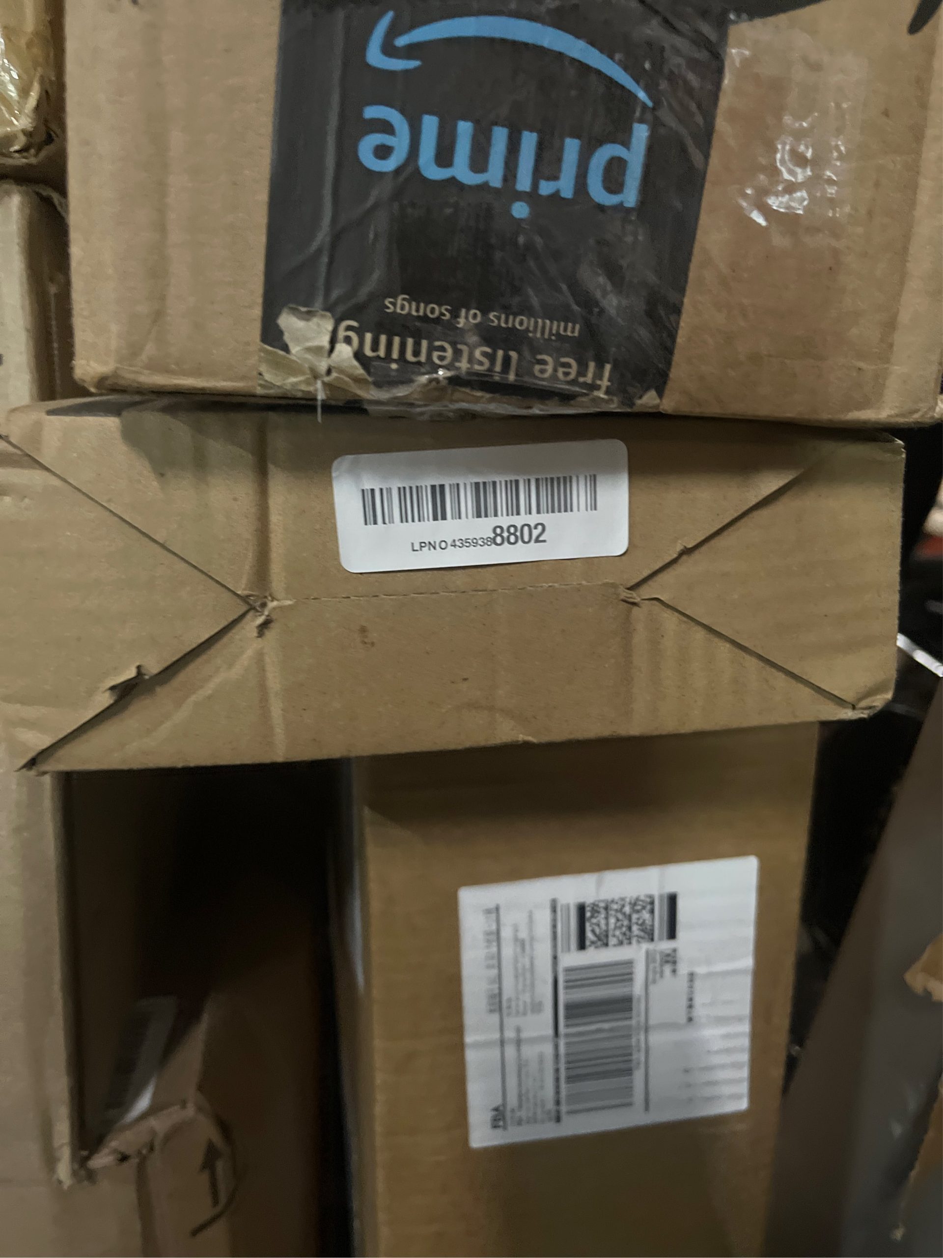 AUCT 15935 – BAYKA Floating Shelves Set of 2, 22.5″ Rustic Wood ...