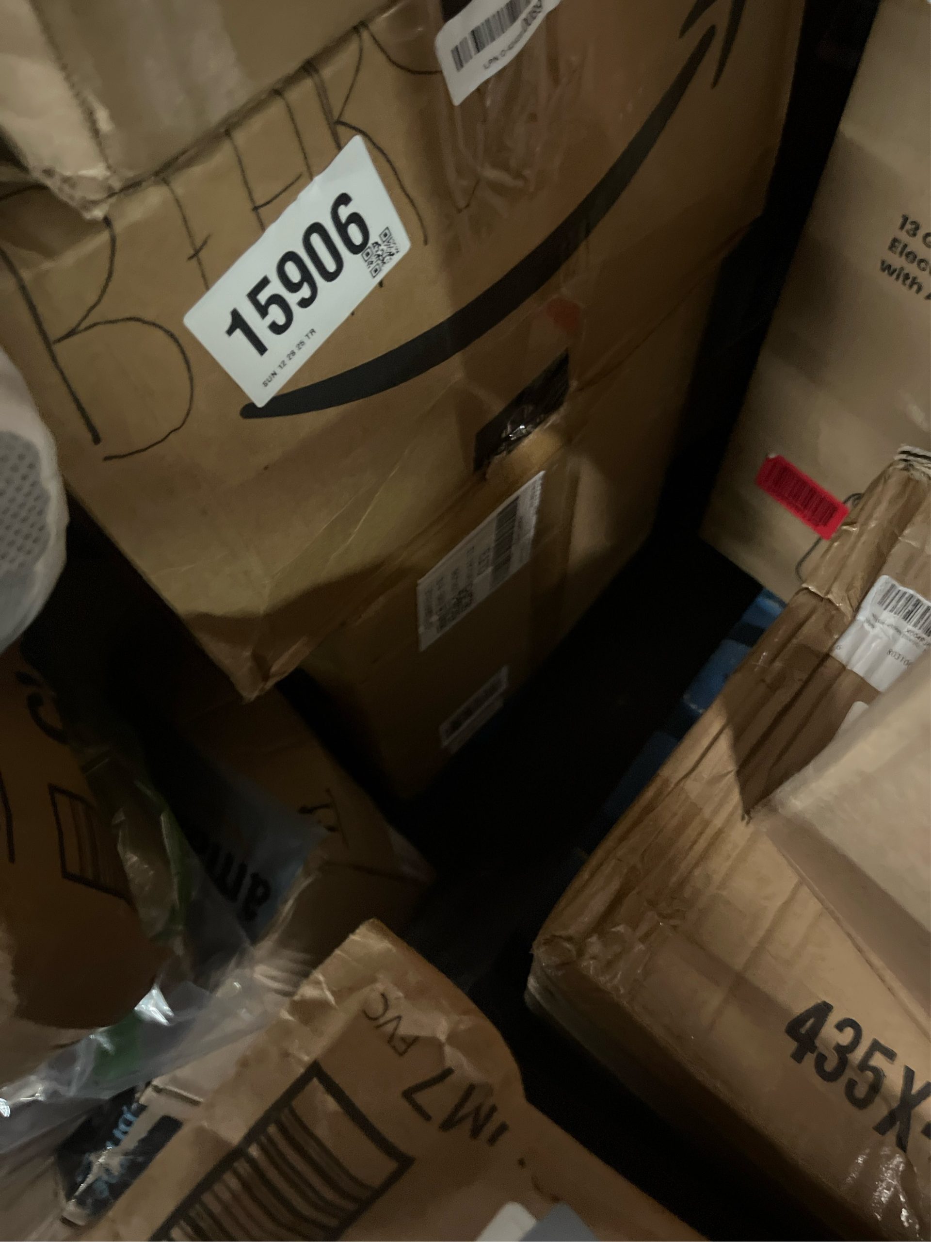 AUCT 15907 – $170 24 Pack Black 5/6 Inch LED Can Lights with Ni ...