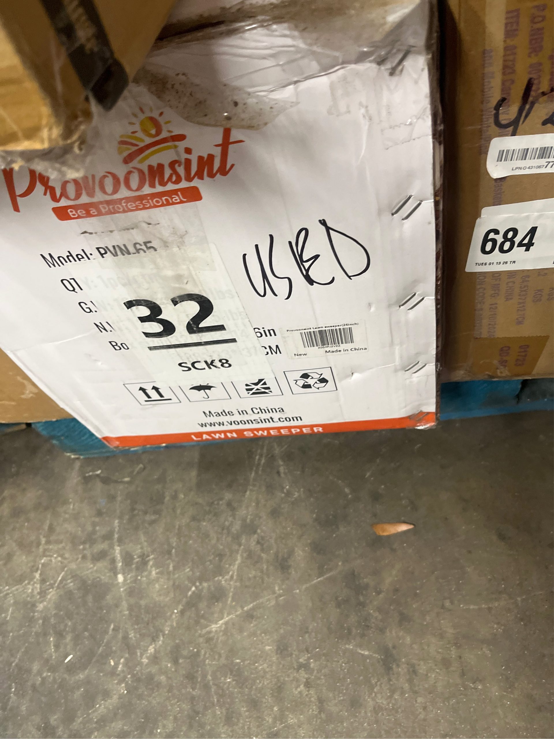 AUCT 685 – $166 26 inch Lawn Sweeper, Walk Behind, dust Prove ...